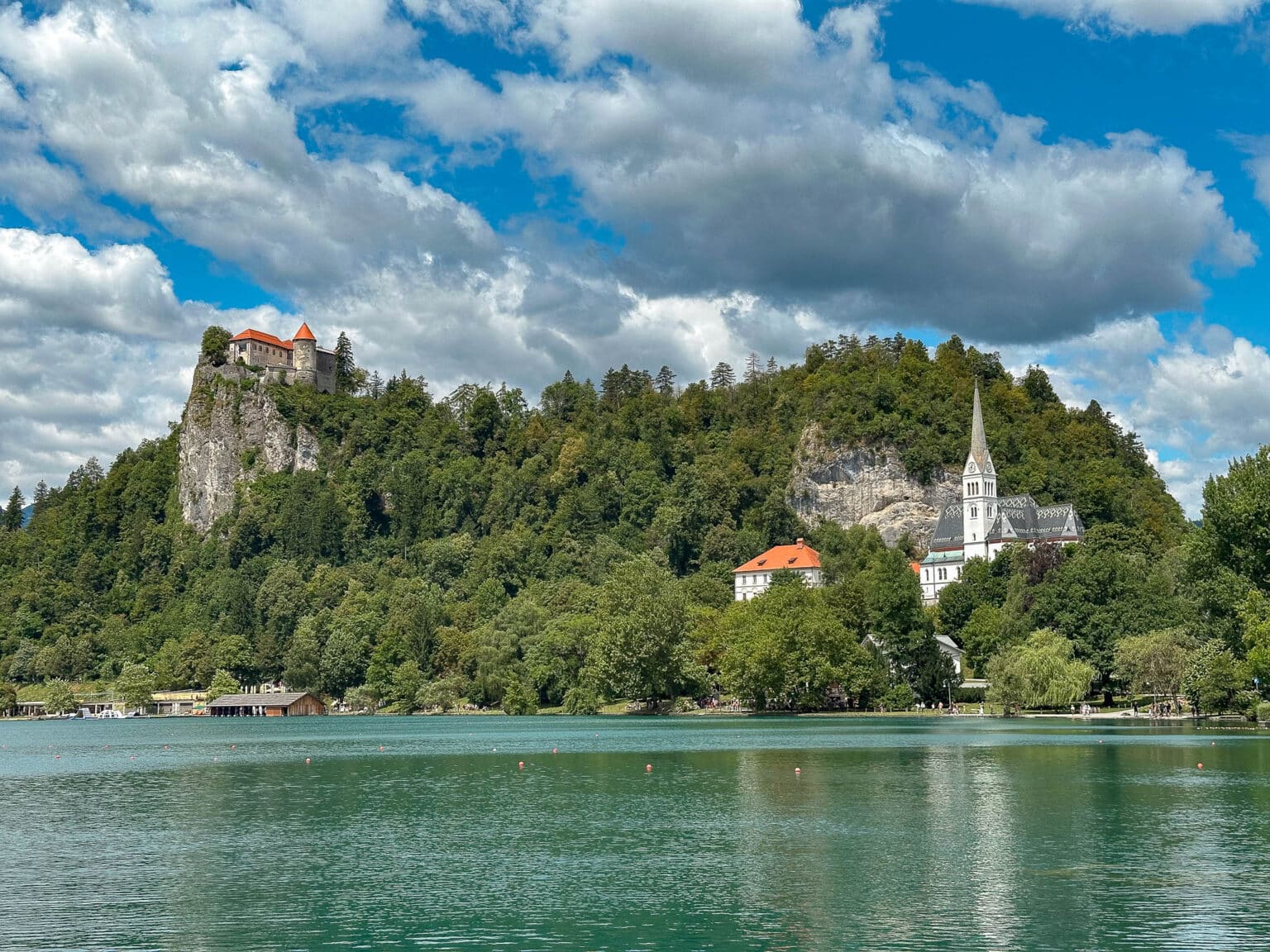 Que faire au lac de Bled en Slovénie ? Guide complet pour le visiter ...